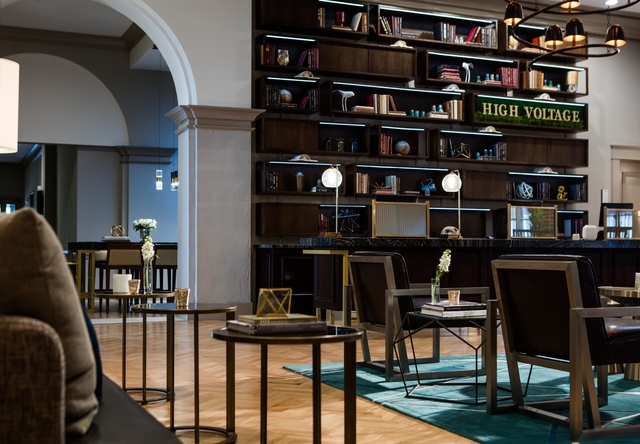 Technology Is Driving The Simplification Of Hotel Front-desk Design 