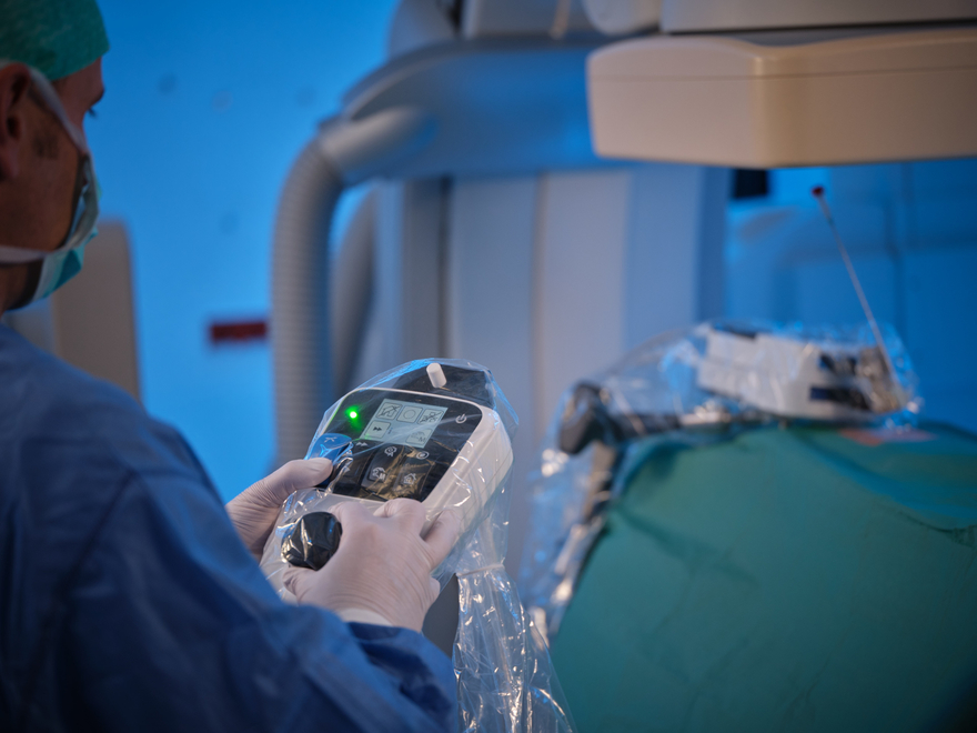 FDA clears miniature surgical robot for needle-based procedures ... FDA clears miniature surgical robot for needle-based procedures ...